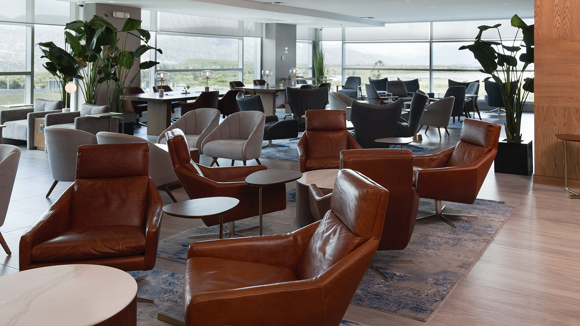 VIP LOUNGE UIO | Adriana Hoyos Ecuador