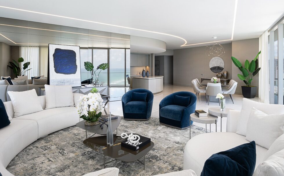 RUMBA CHAIR 201 (SWIVEL) | Adriana Hoyos | Worldwide